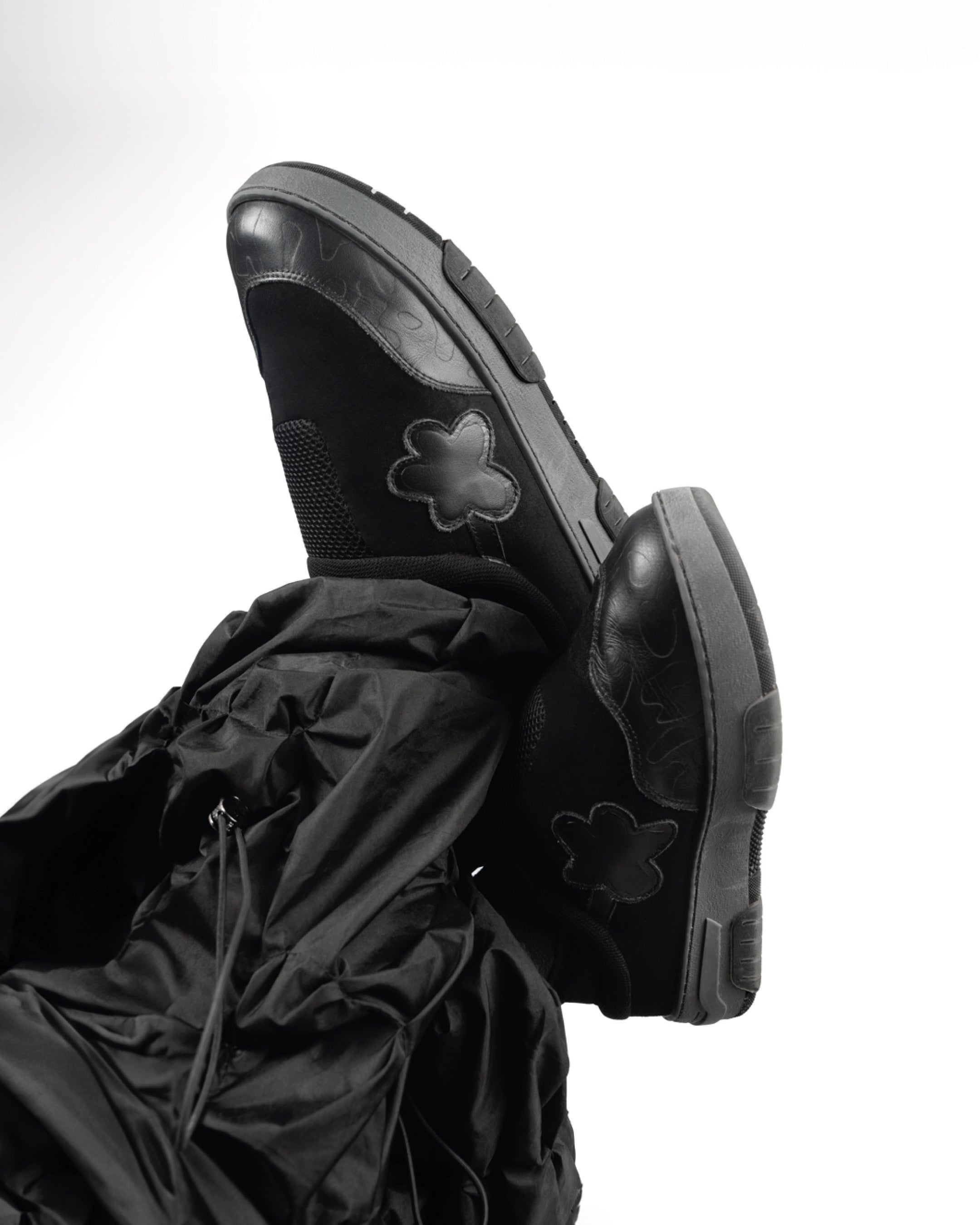 Black Ash Mule – FLOWER INSTINCTS